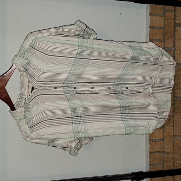 Universal Thread | Tops | Universal Thread Shirt | Poshmark